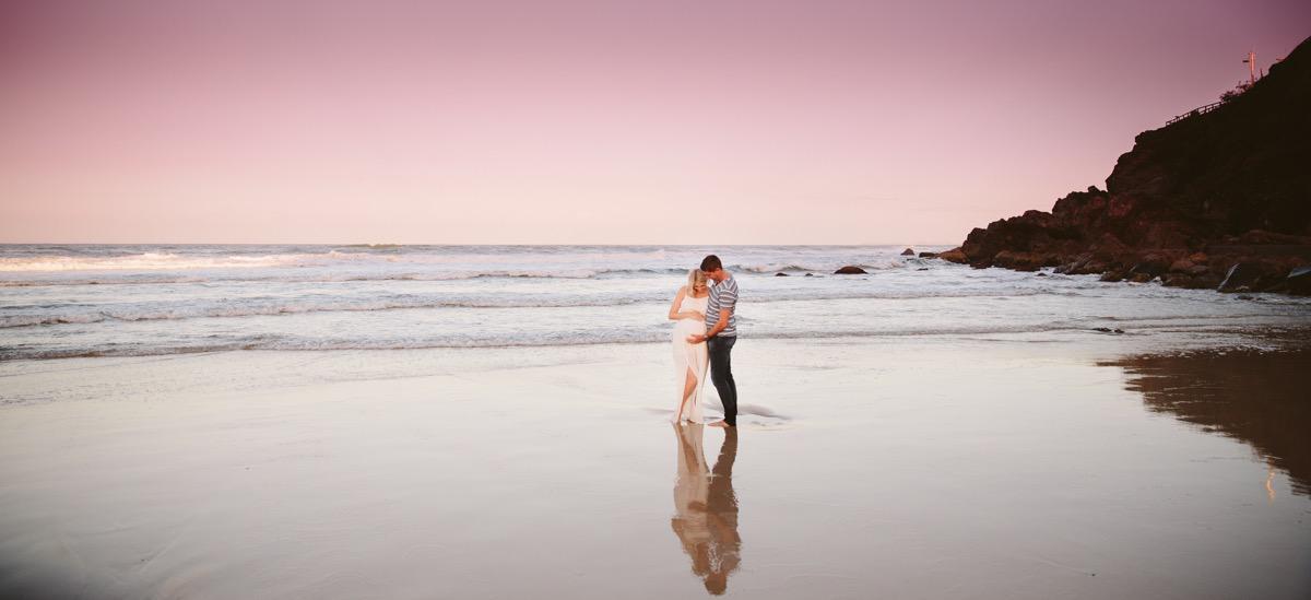 ASH + TERRI - gold coast maternity portraits - Field + Forest